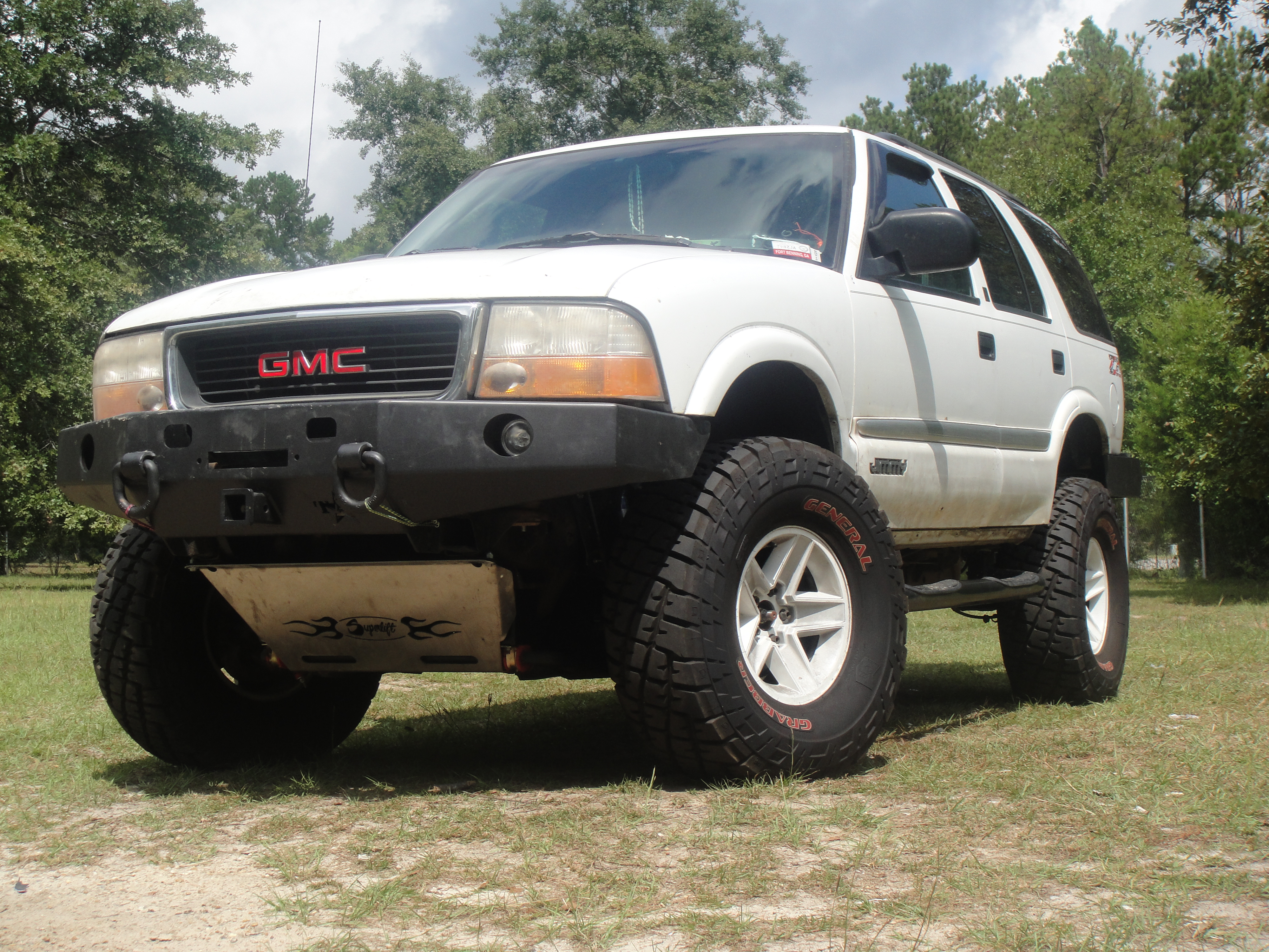 GMC S15 Pickup and Jimmy front bumper 1994 - 2004: Hammerhead Fab